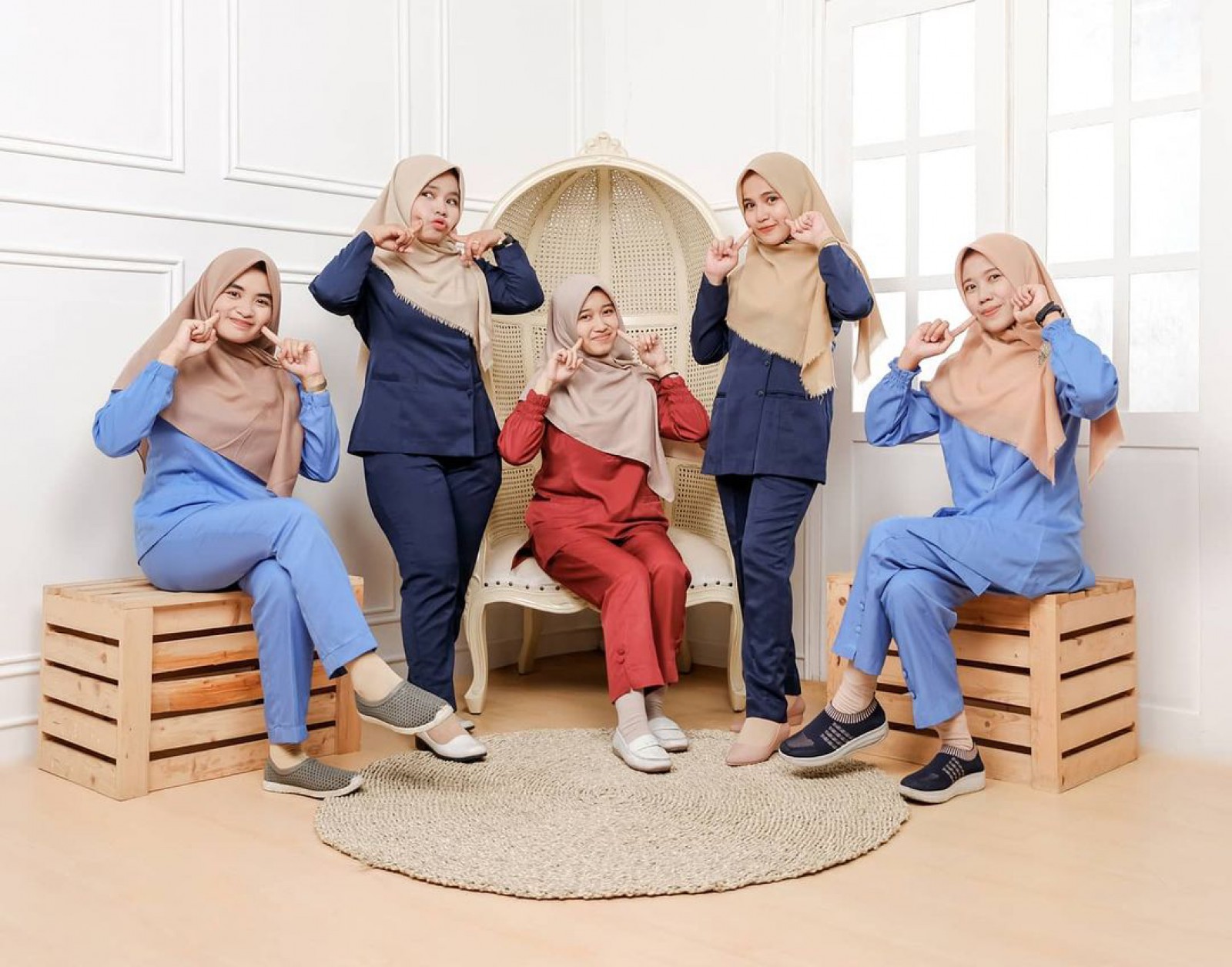 Foto studio Kebumen | Studio Kebumen | Prewedding indoor kebumen | Foto ...